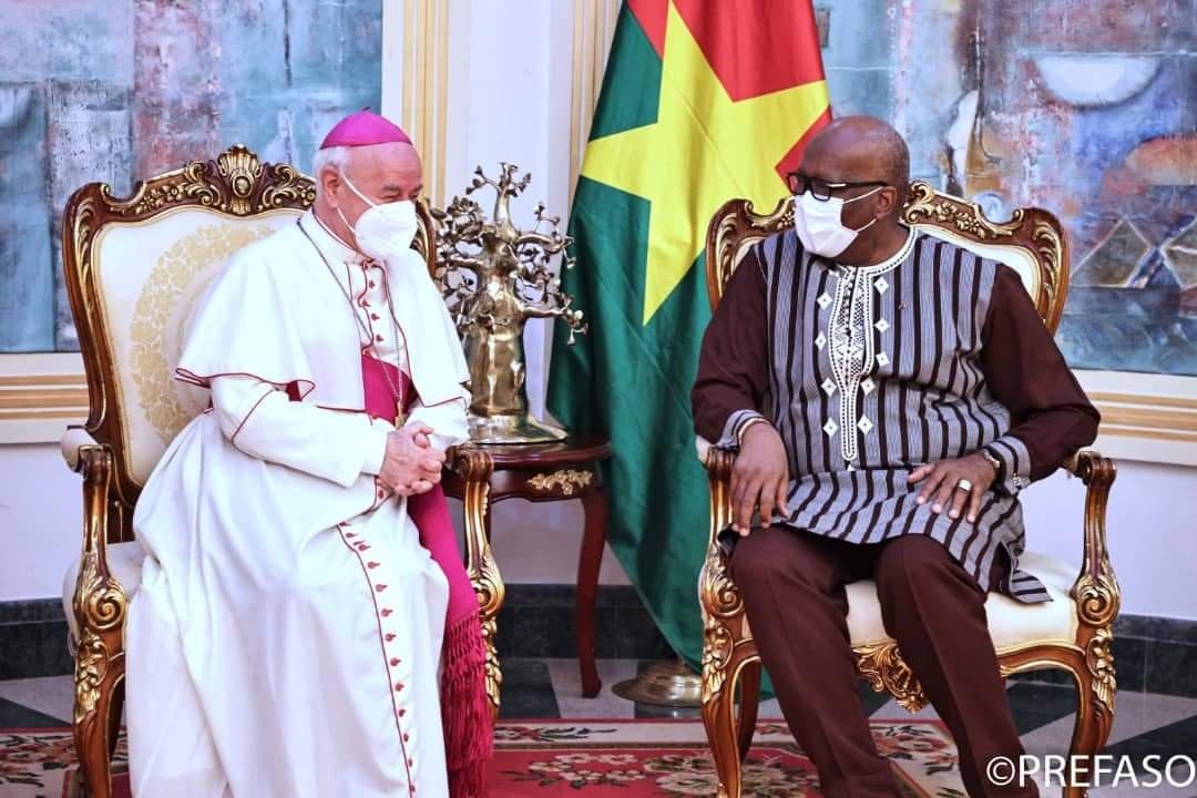 Religion et vie en société : le Grand chancelier de l’Institut ...